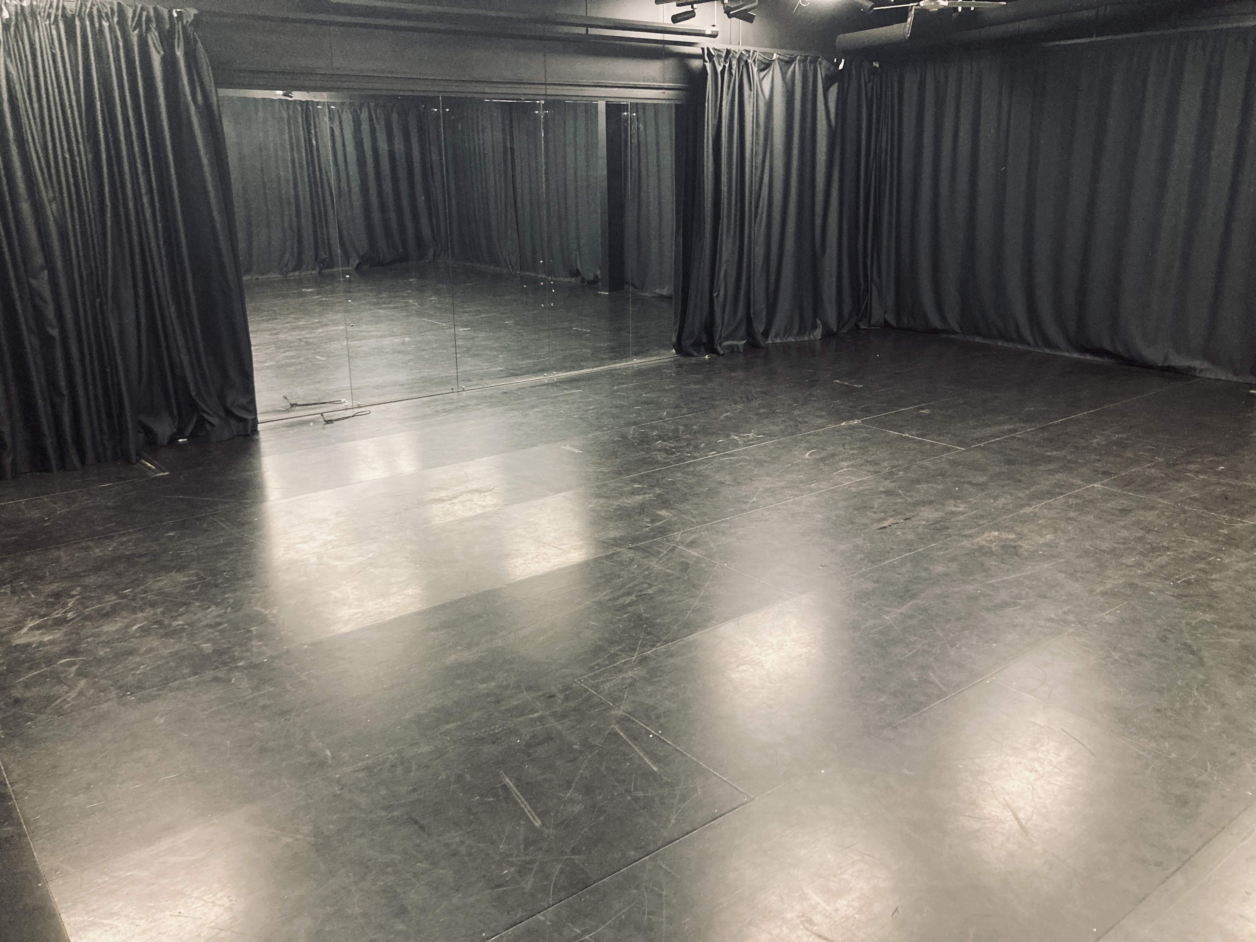 Red Hot Arts - Studio